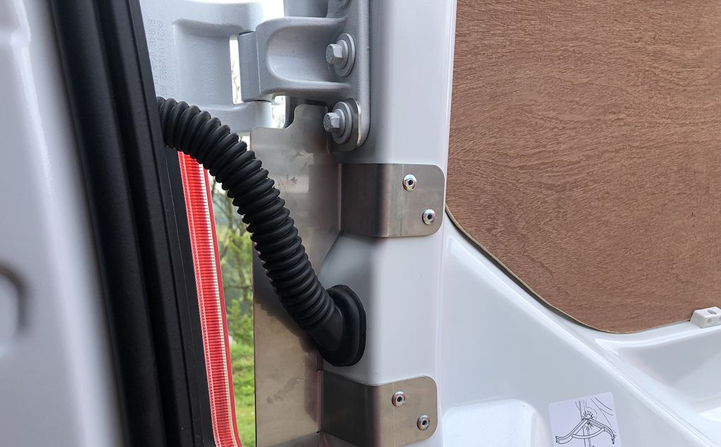Ford Transit Custom Loom Guard Locks4Vans – Fortress Vehicle Security
